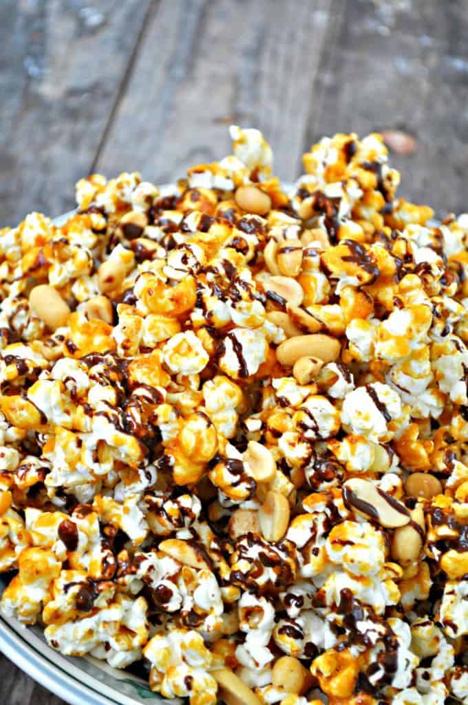 Vegan Snickers Popcorn - Rabbit and Wolves