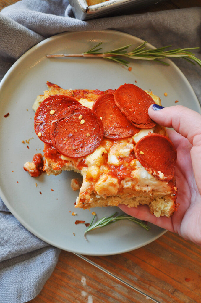Vegan School Lunch Pan Pizza(No Yeast!) - Rabbit and Wolves